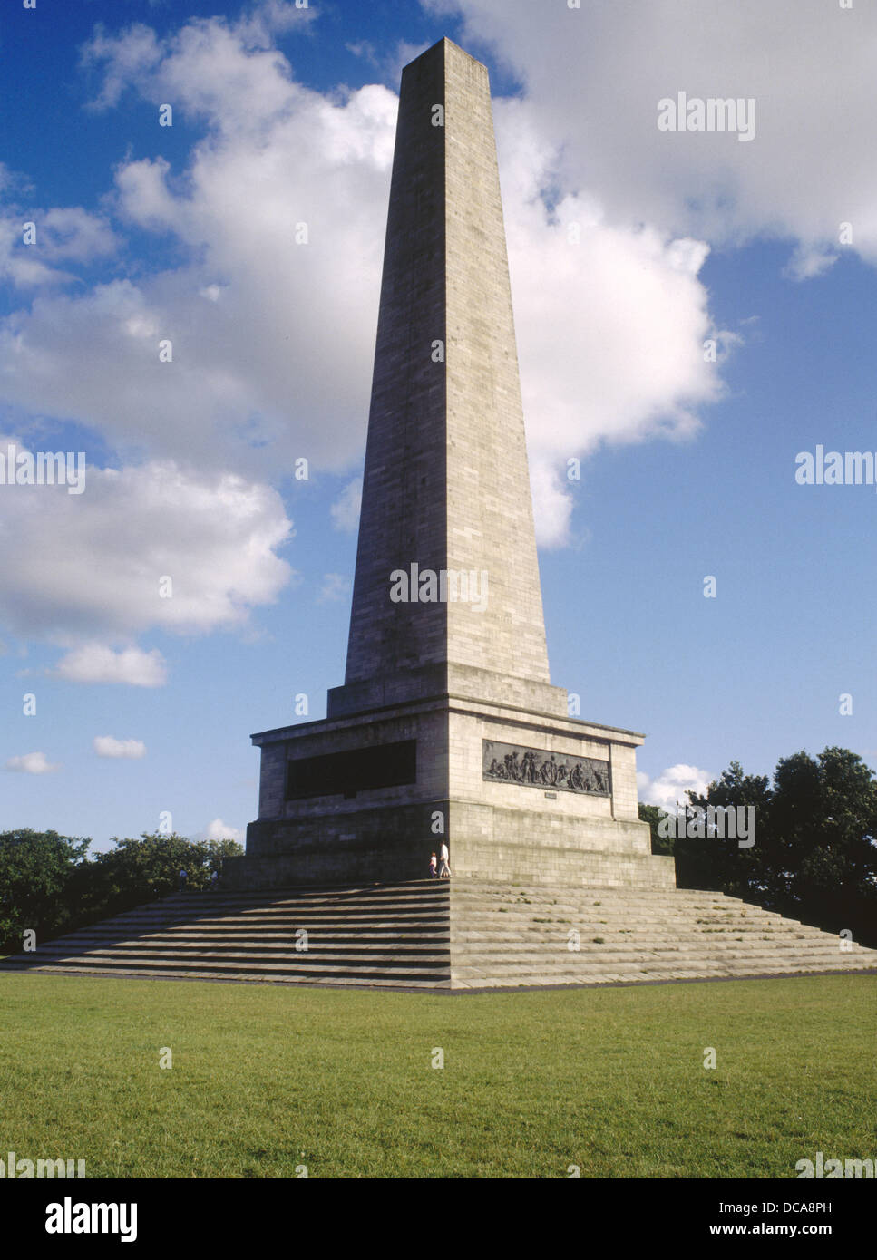 The phoenix monument in phoenix park hi-res stock photography and ...