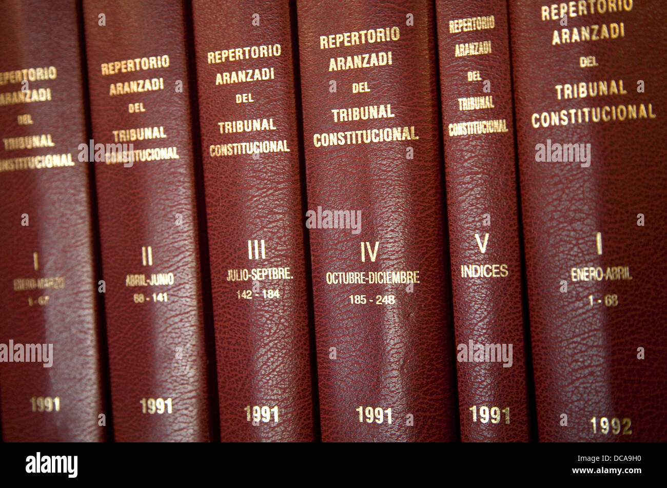 Aranzadi Spanish Constitutional Court jurisprudence compilation Stock ...