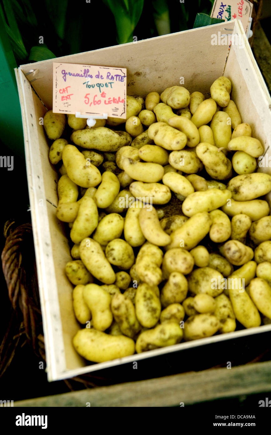 Marche aligre paris hi-res stock photography and images - Alamy