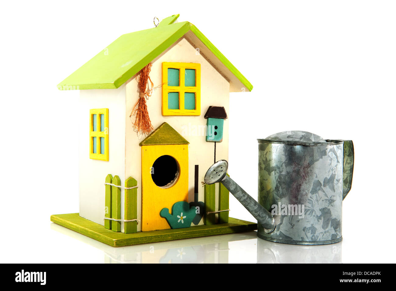 Watering can birdhouse hi-res stock photography and images - Alamy