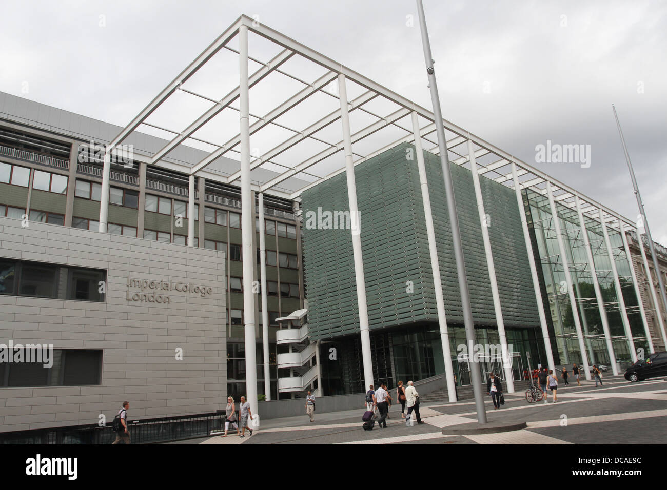 Imperial college london exterior hi-res stock photography and images ...