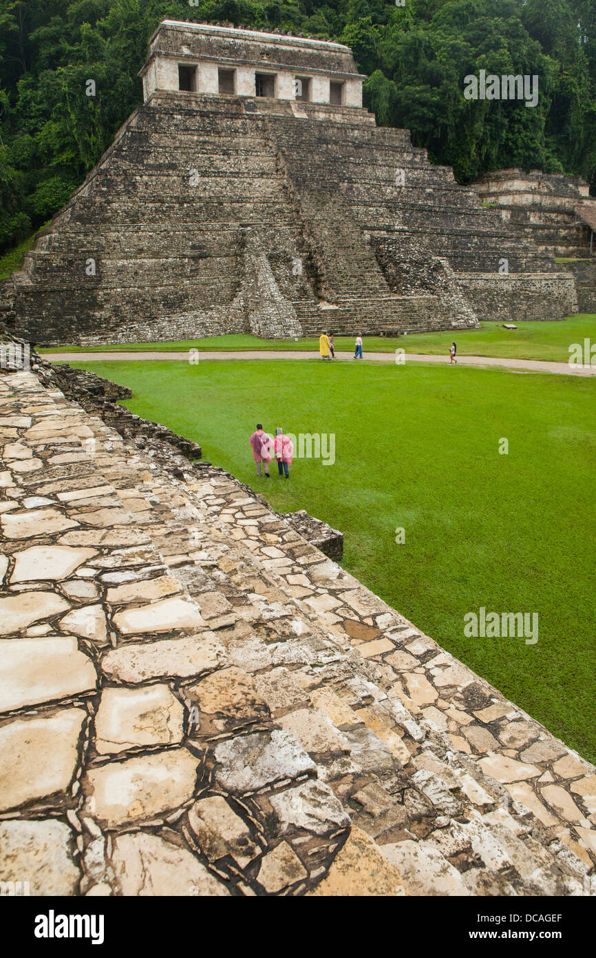 Touring the grounds of Palenque Mayan Ruins in Chiapas State, Mexico ...