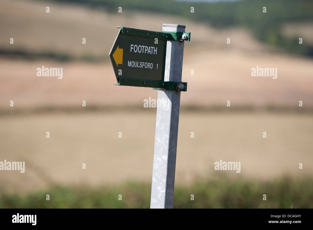 Moulsford footpath hi-res stock photography and images - Alamy