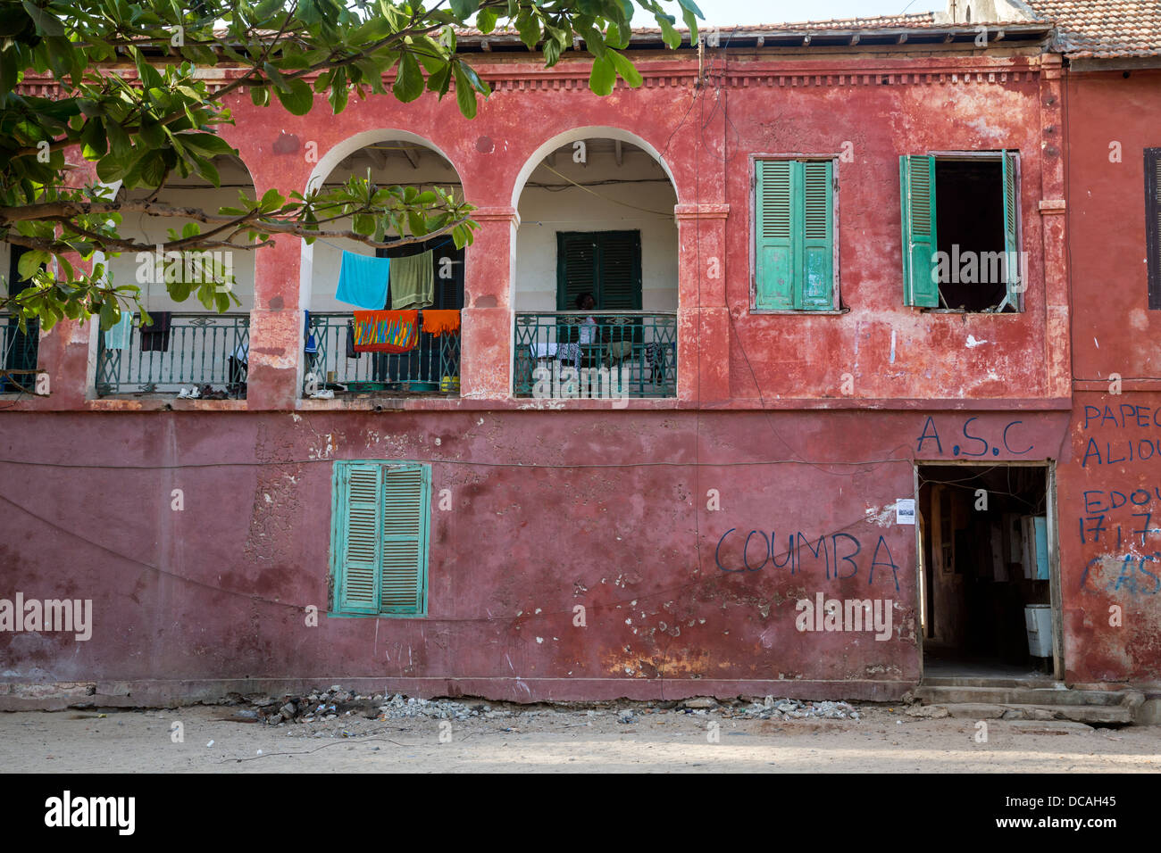 Senegal house hi-res stock photography and images - Alamy