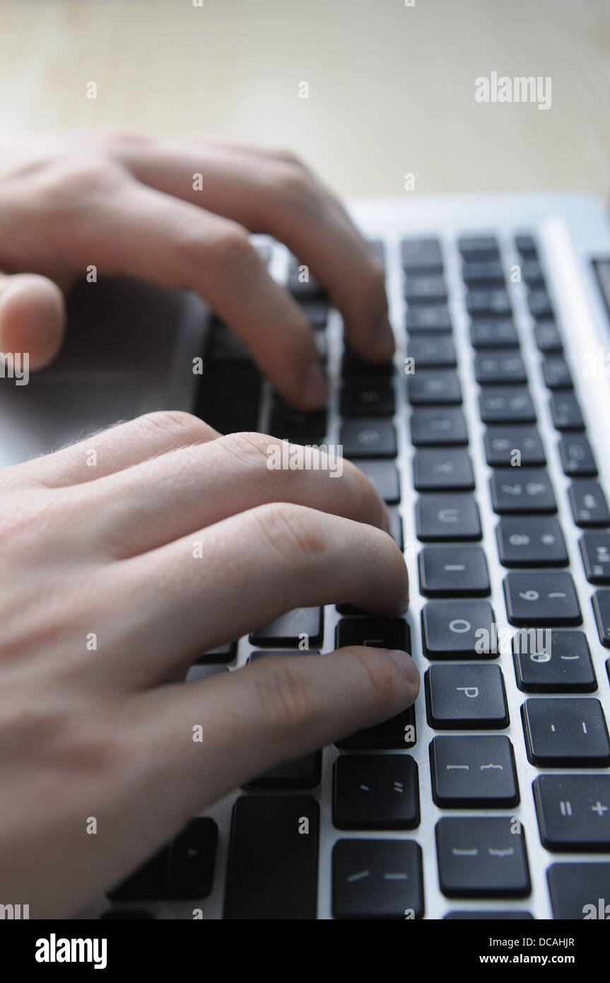 Typing fingers hi-res stock photography and images - Alamy