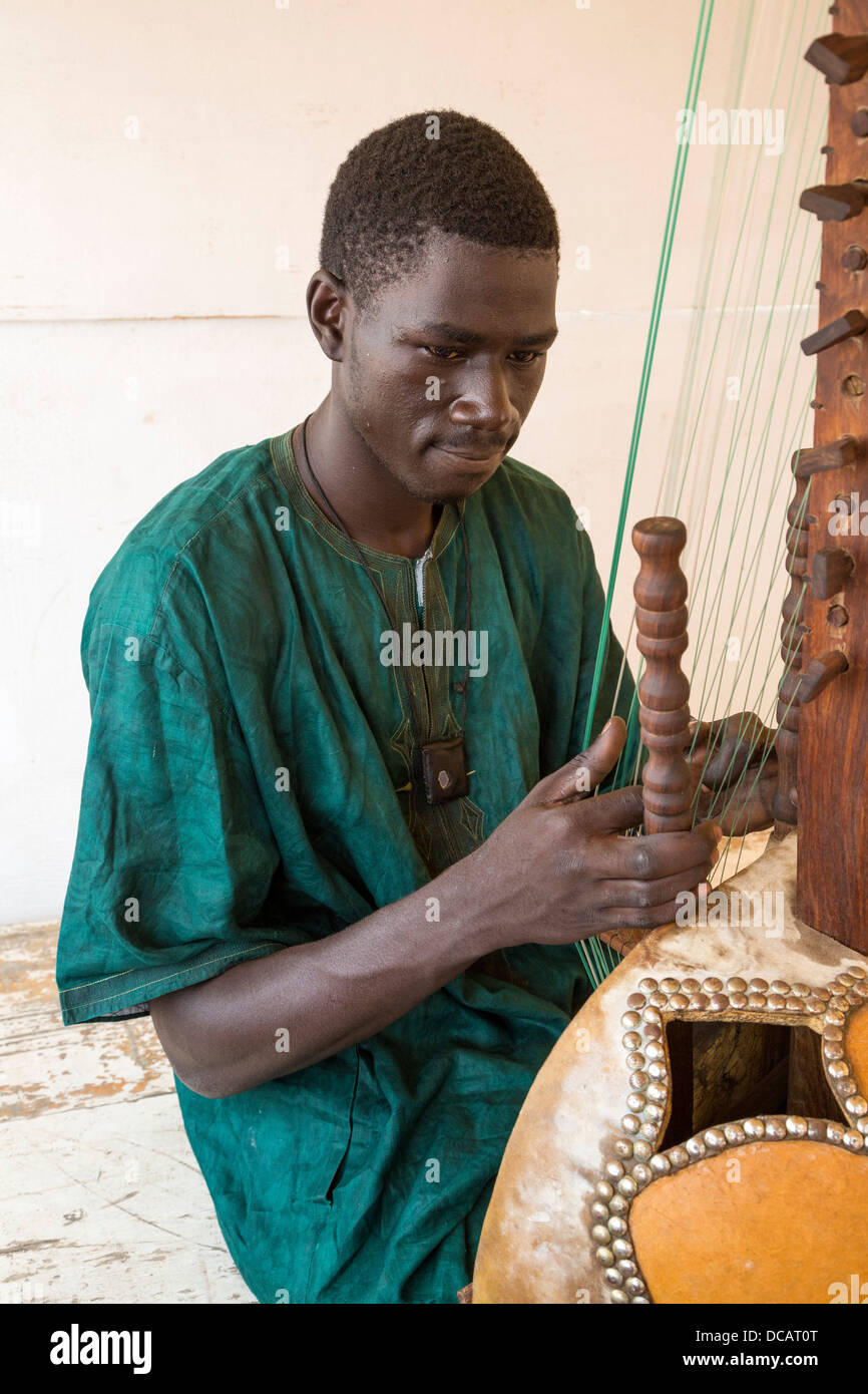 Kora instrument hi-res stock photography and images - Alamy