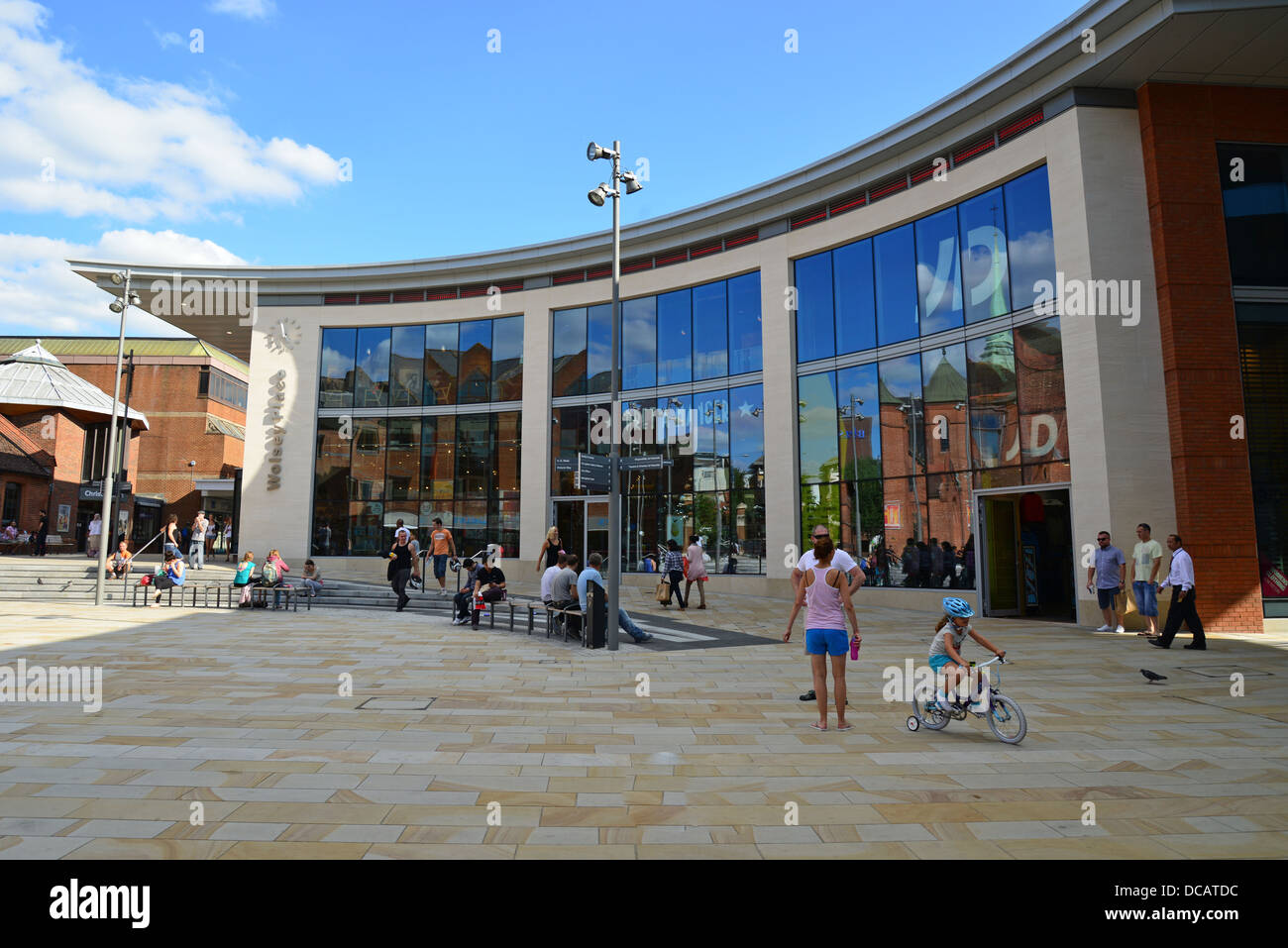 Wolsey Place Shopping Centre, Woking Town Square, Woking, Surrey ...