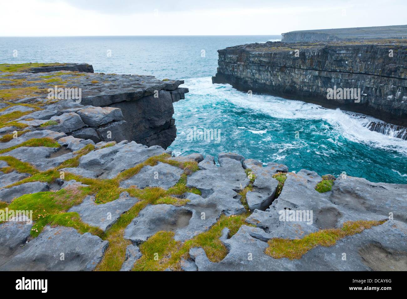 Inishmore black fort hi-res stock photography and images - Alamy