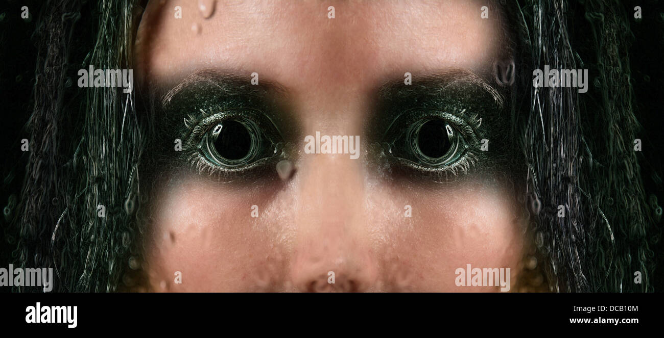 Alien eyes hi-res stock photography and images - Alamy