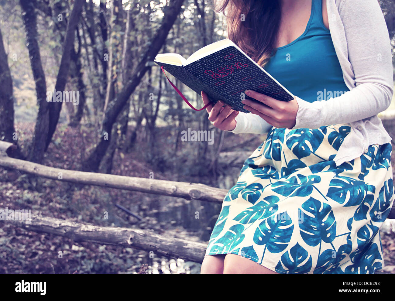 Solo reading hi-res stock photography and images - Alamy