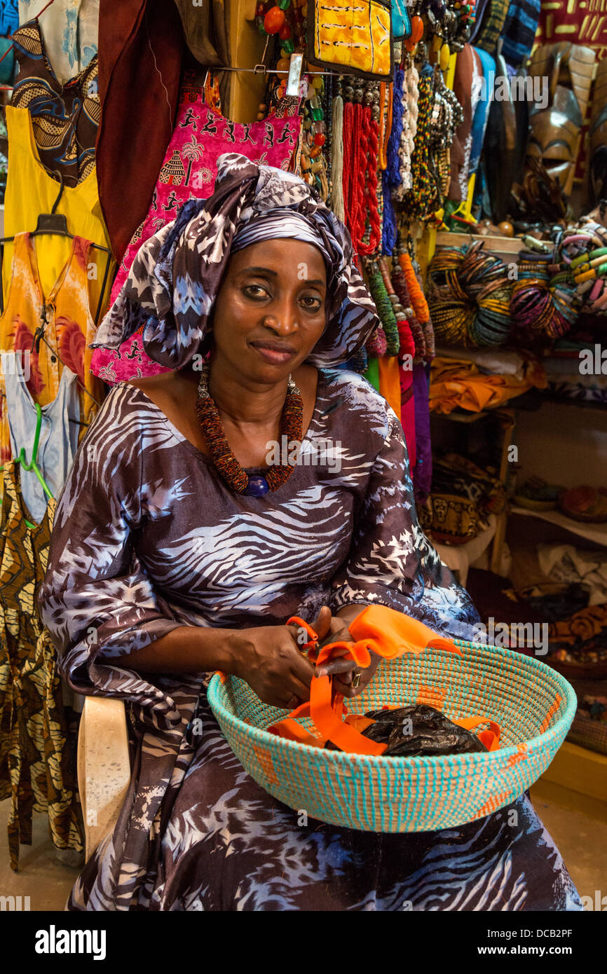 Wolof woman senegal hi-res stock photography and images - Alamy