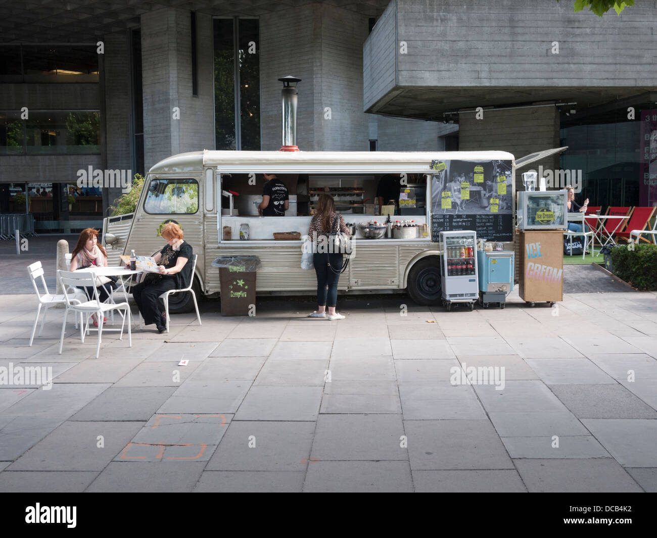Street food van hi-res stock photography and images - Alamy