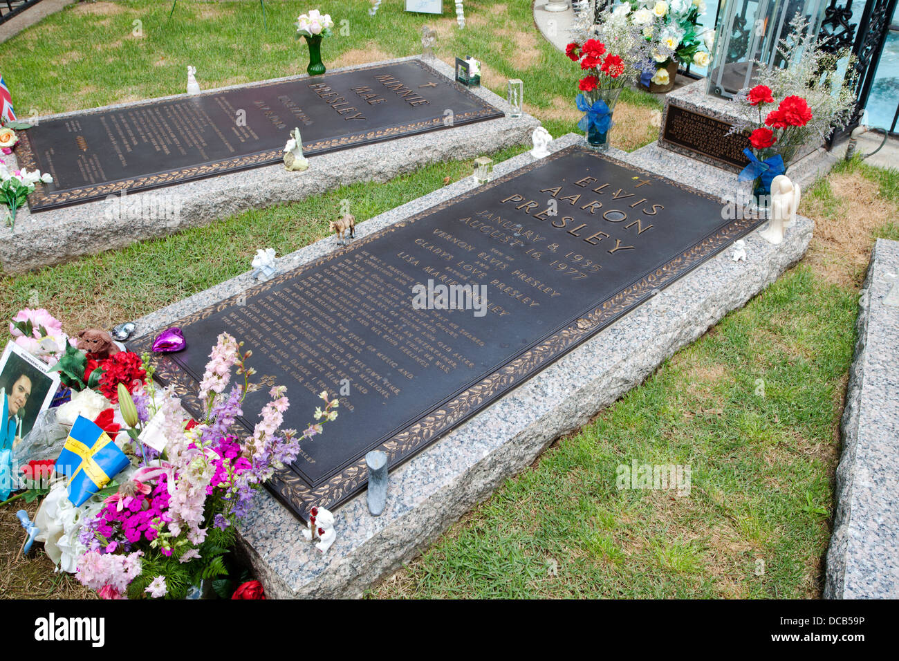 The grave of Elvis at Graceland the home of Elvis Presley in Memphis ...