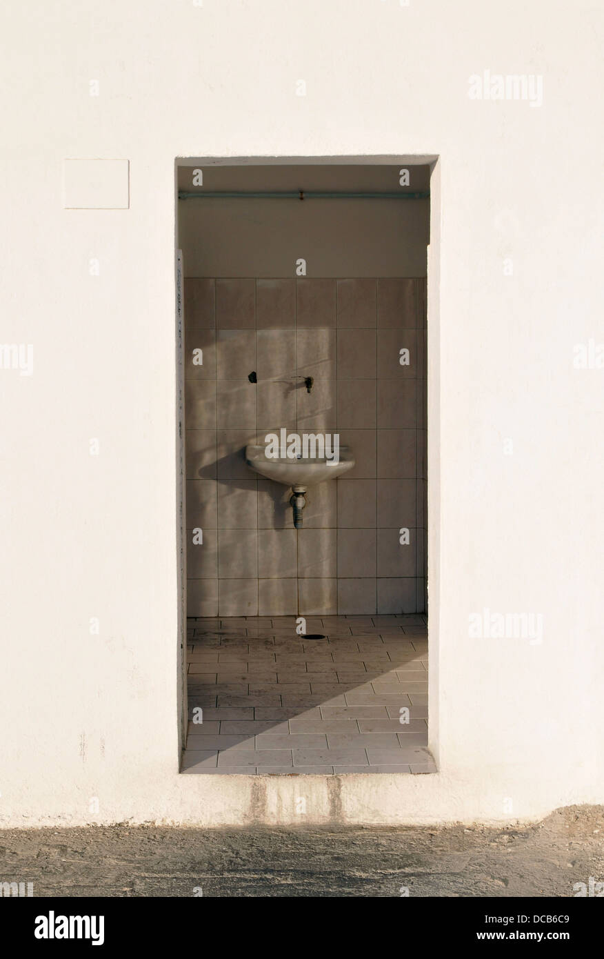 Public restroom without door Stock Photo - Alamy