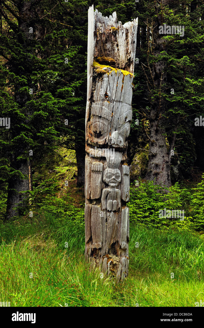 SGang Gwaay Island Gwaii Haanas National Park Mortuary Poles Haida ...