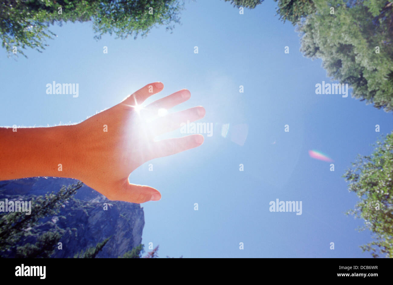 Mountain blocking the sun hi-res stock photography and images - Alamy