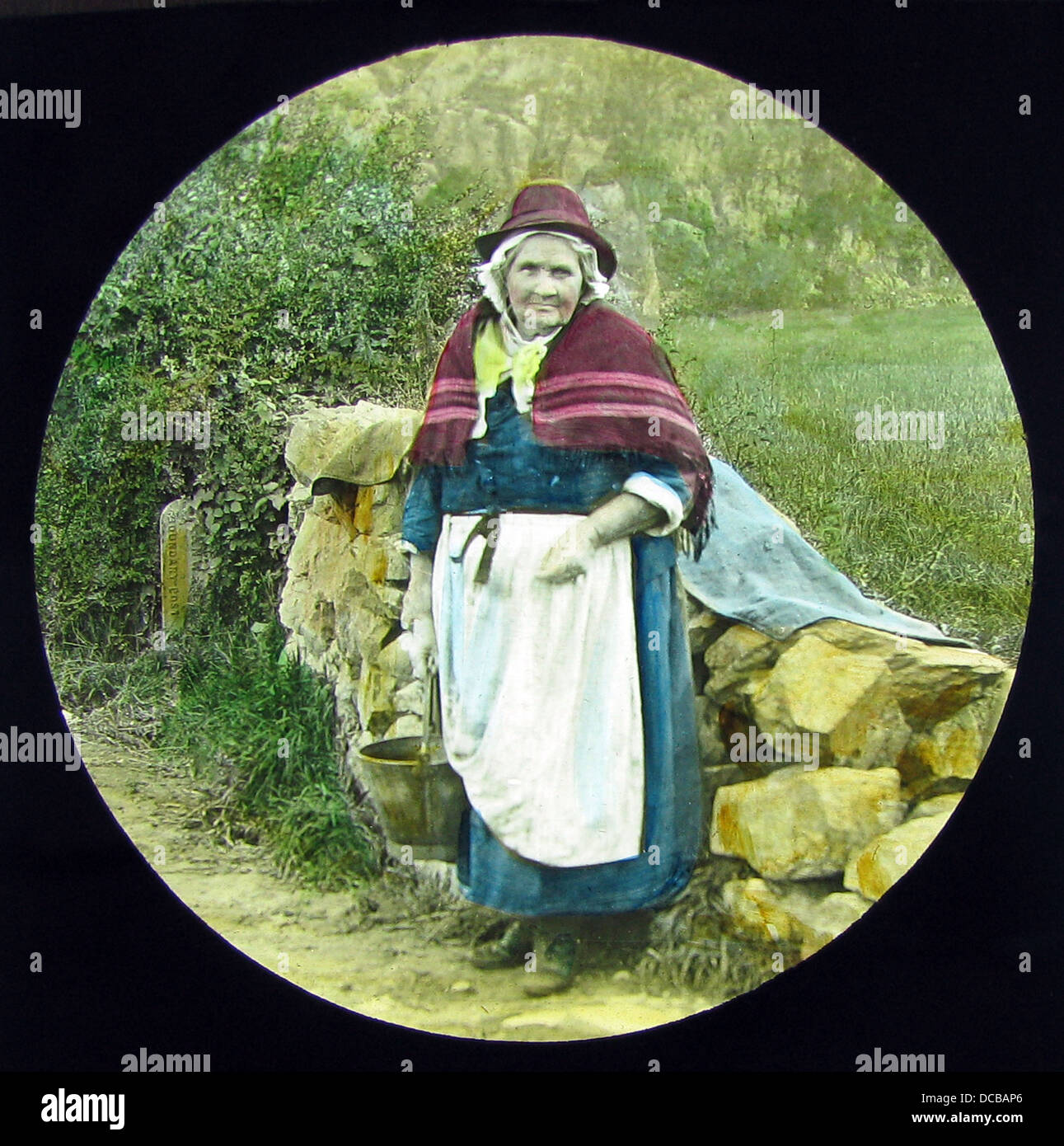 Welsh traditional dress hi-res stock photography and images - Alamy