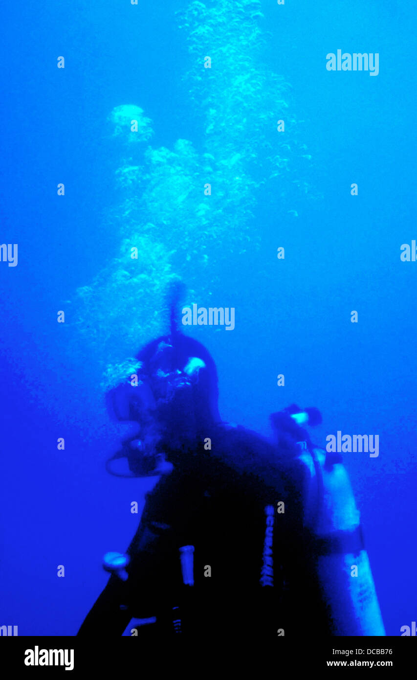 Anonymous diver hi-res stock photography and images - Alamy