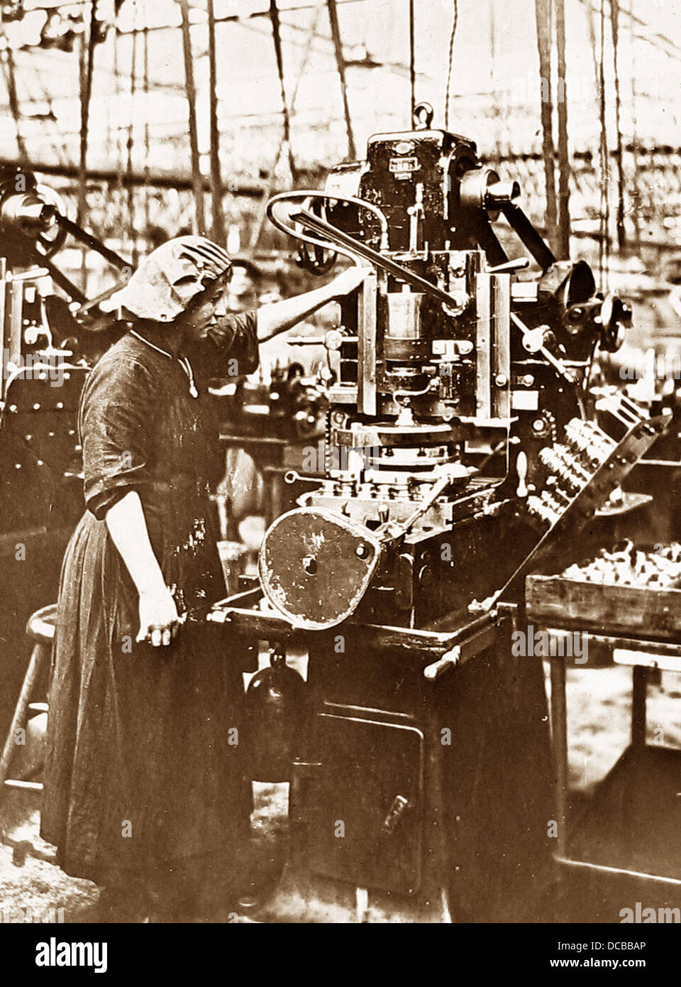 Munitions factory during WW1 Stock Photo - Alamy