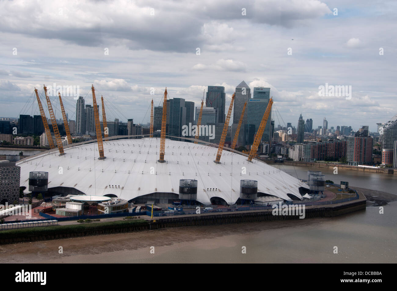 O2 centre hi-res stock photography and images - Alamy