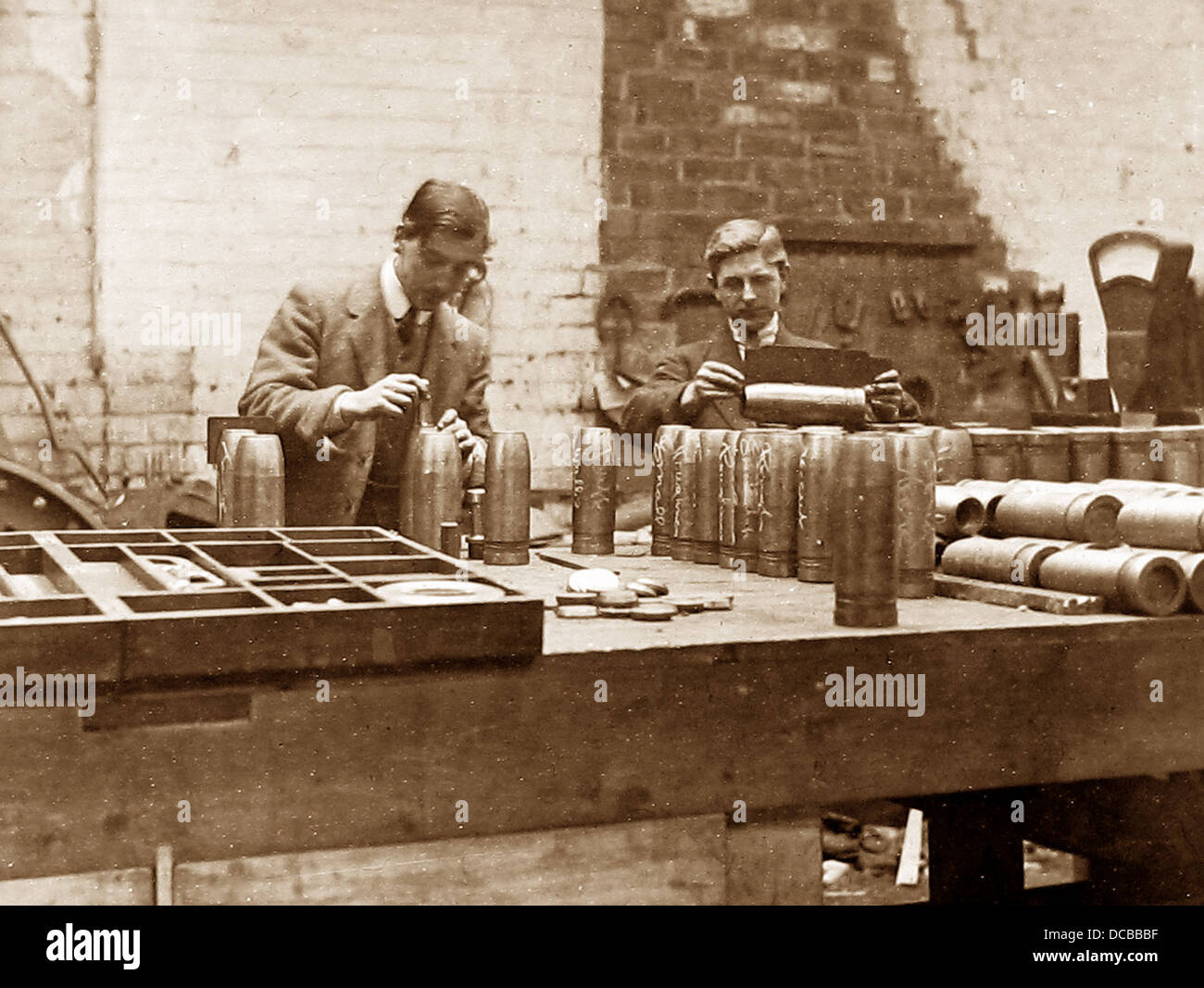 Munitions factory during WW1 Stock Photo - Alamy