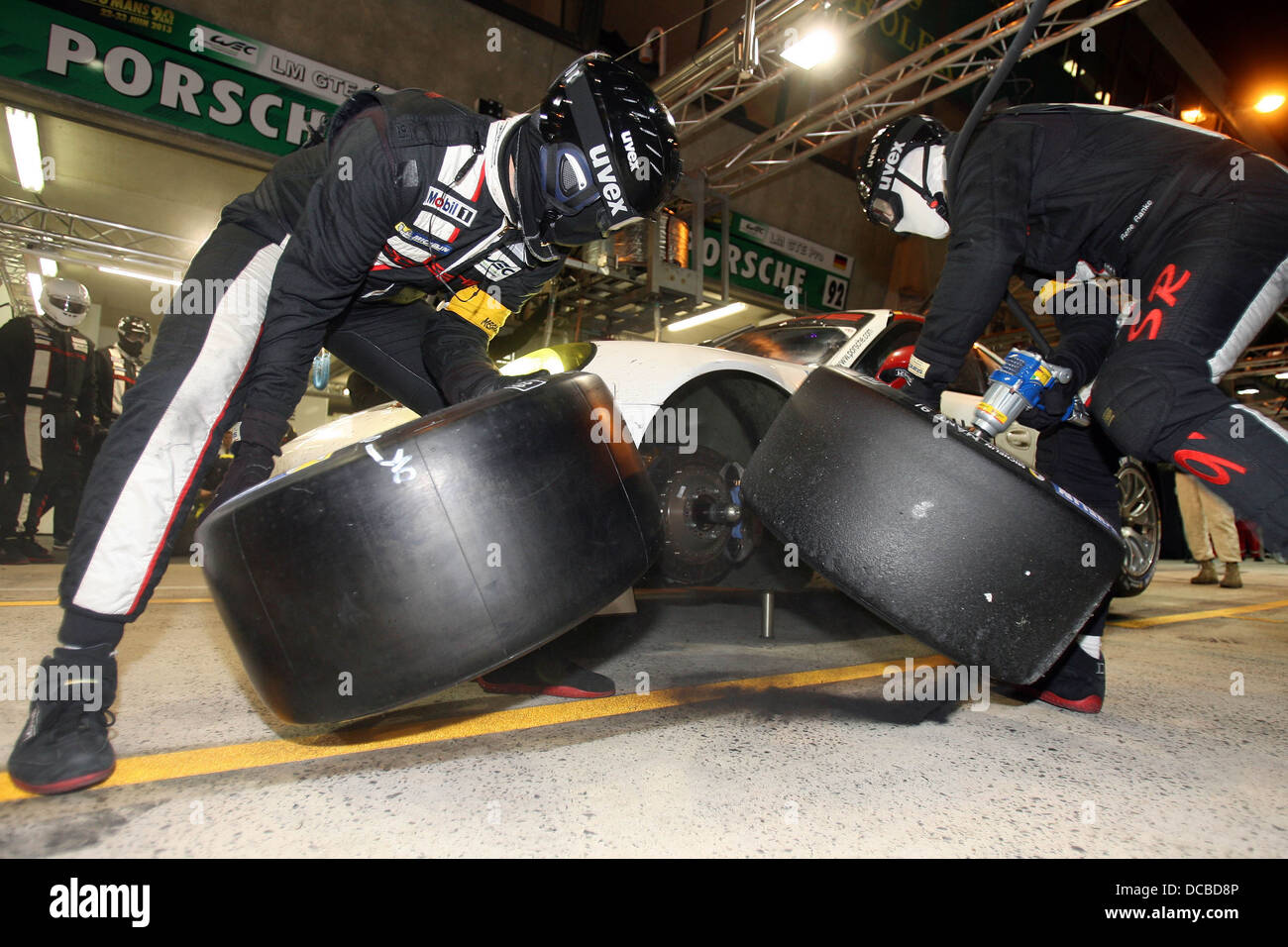 24 hours le mans pit stop hi-res stock photography and images - Alamy