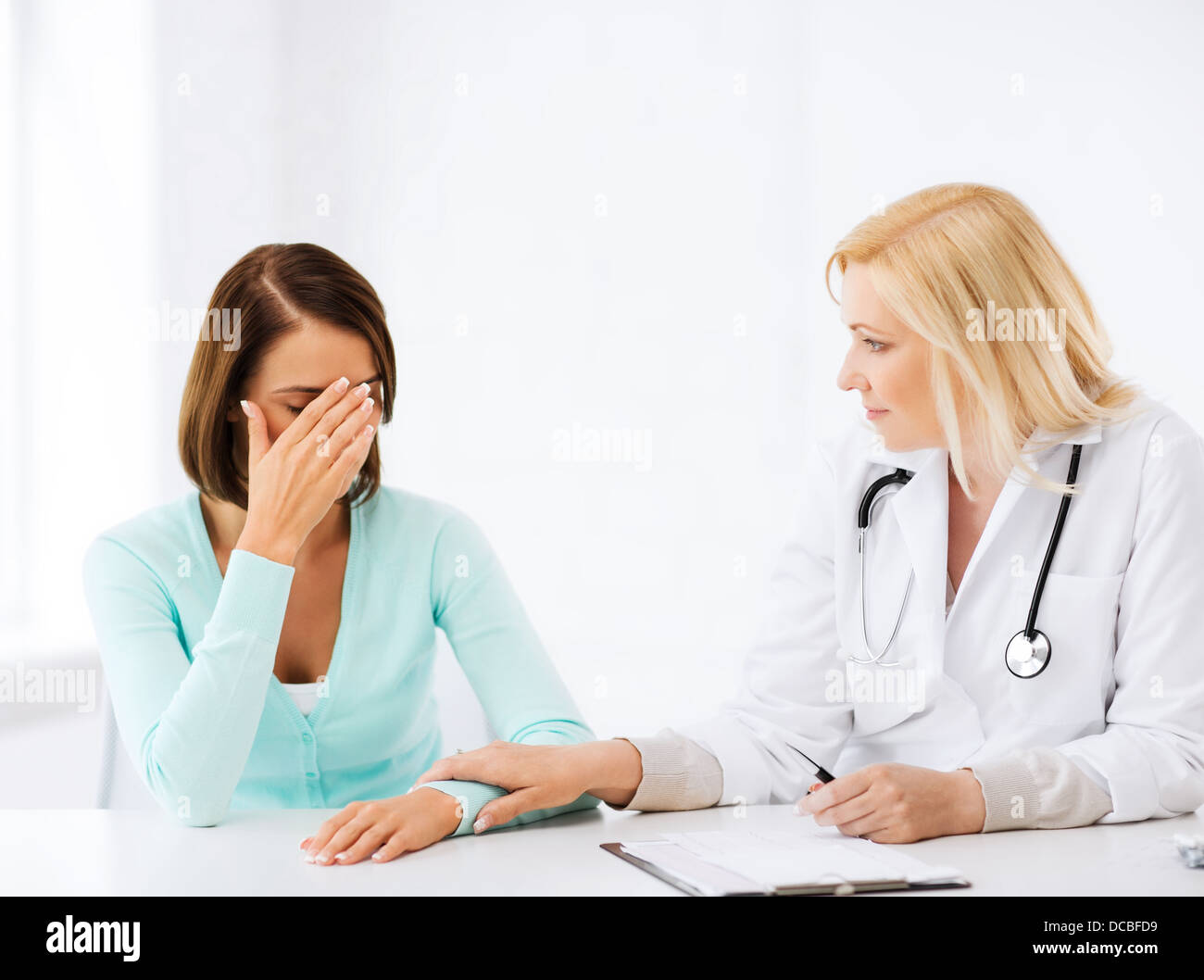 doctor with patient in hospital Stock Photo - Alamy