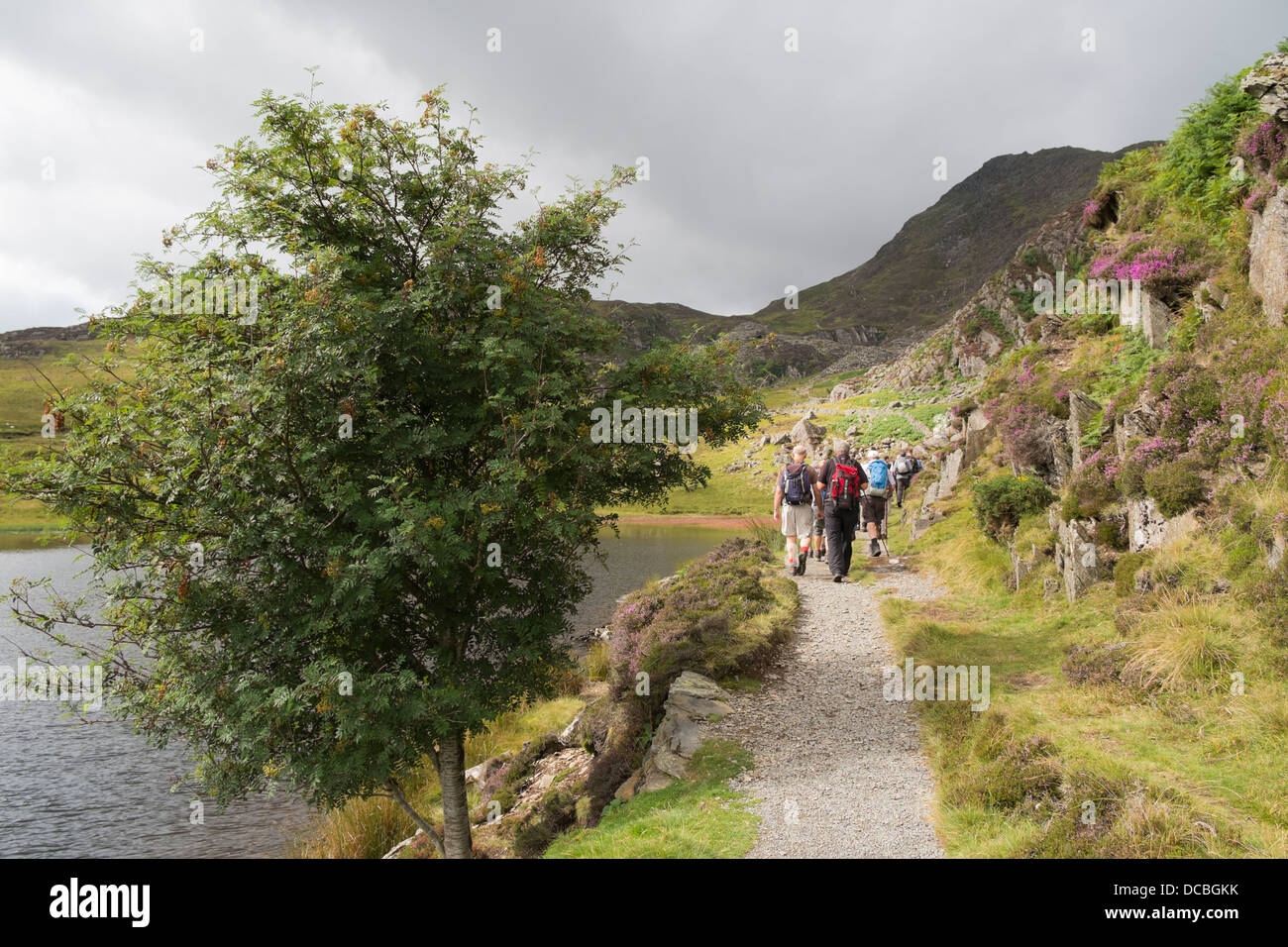 Path to Carnedd Moel Siabod with walkers approaching slate quarry in ...