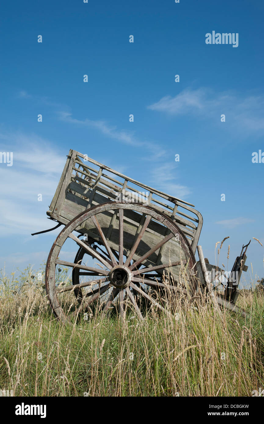 Old farm cart hi-res stock photography and images - Alamy