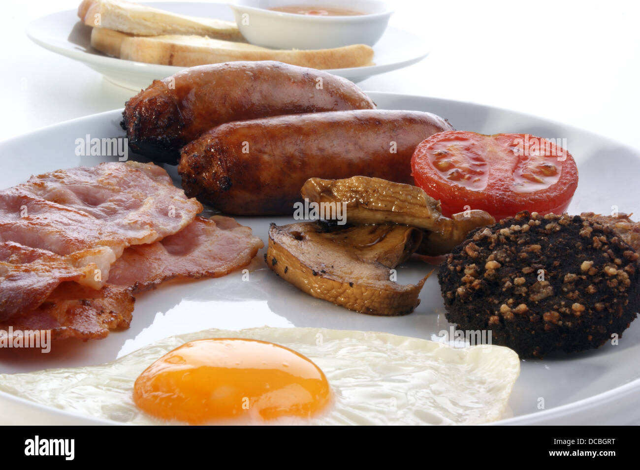 traditional irish breakfast on a large plate Stock Photo - Alamy