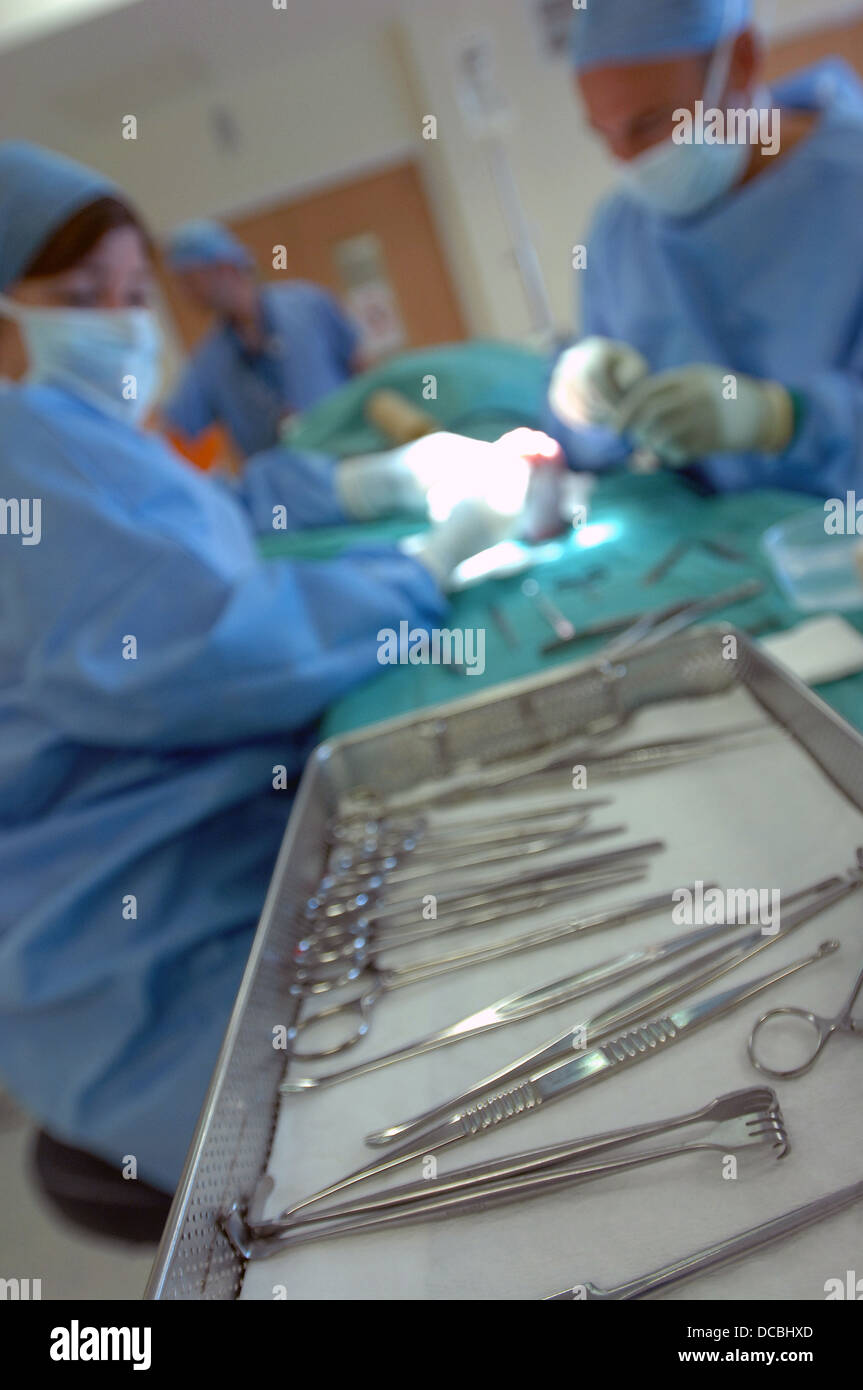 Nhs surgeons hi-res stock photography and images - Alamy