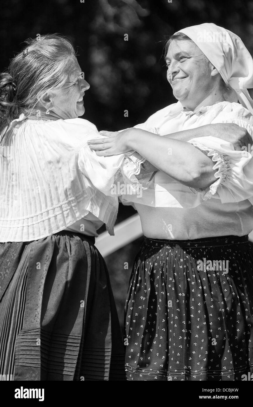 Folk dancing women Stock Photo - Alamy