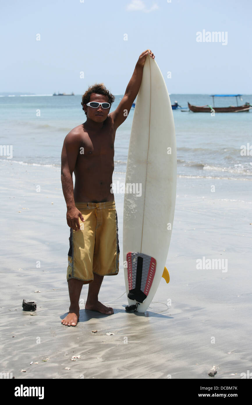 Attractive surfer hi-res stock photography and images - Alamy
