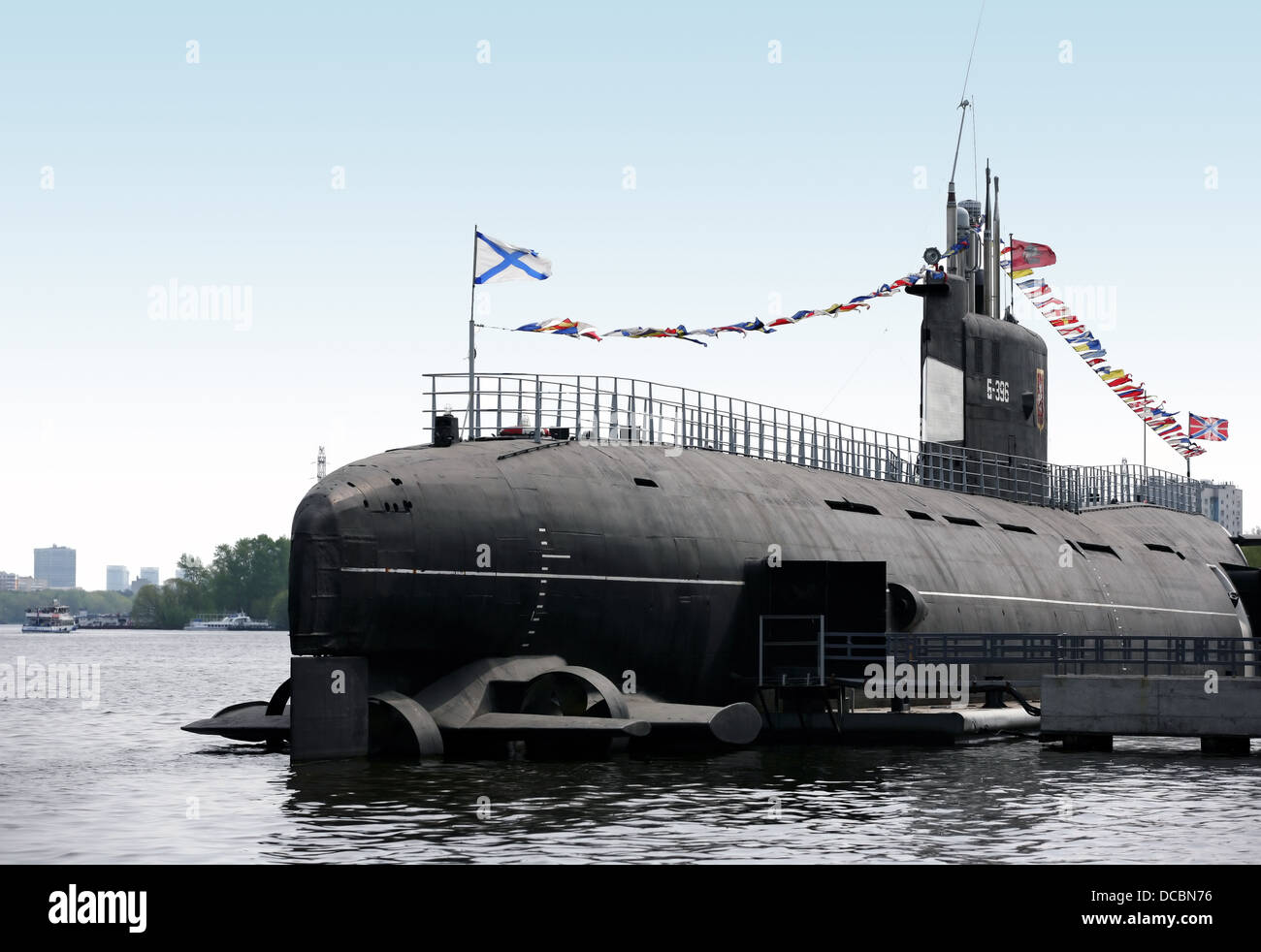 Submarine propeller hi-res stock photography and images - Alamy