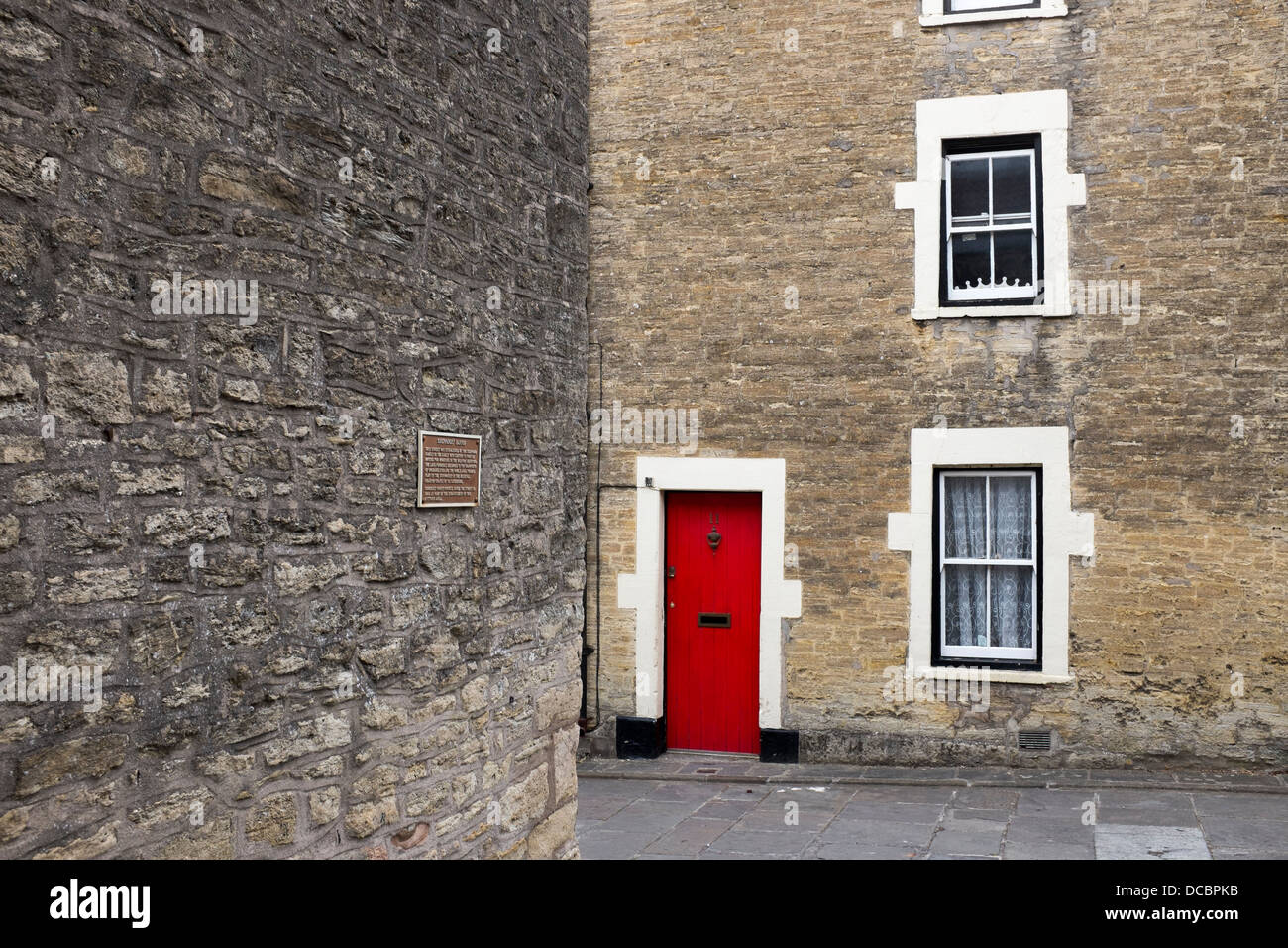 Traditional stone terrace houses hi-res stock photography and images ...
