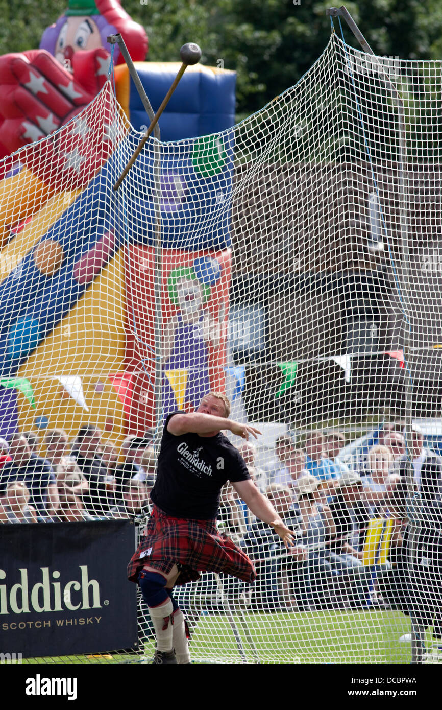 Highland games scotland august hi-res stock photography and images - Alamy