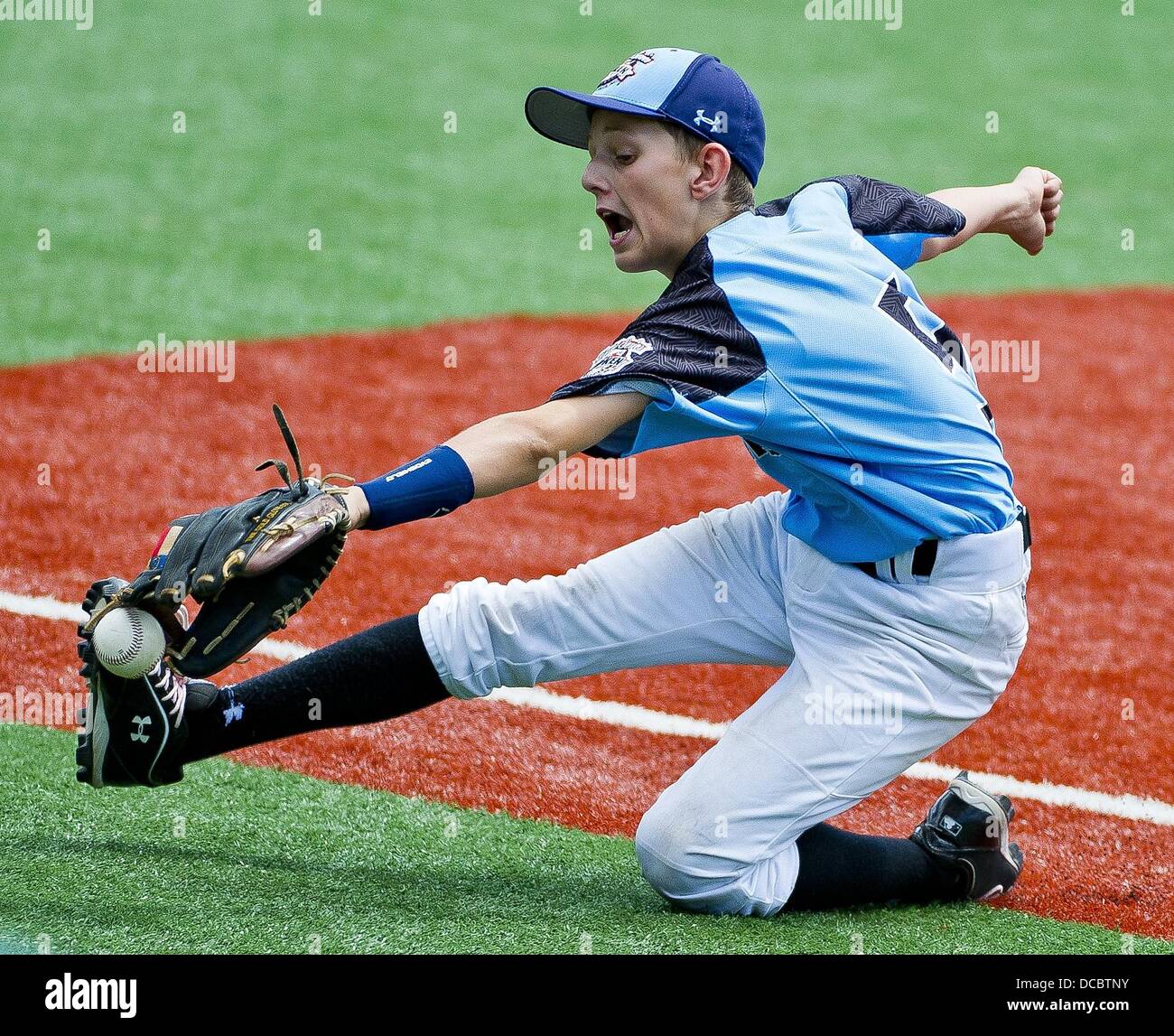Shoestring catch hi-res stock photography and images - Alamy