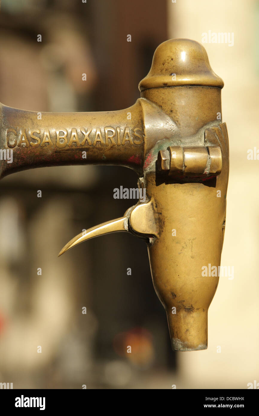 Old metal tap hi-res stock photography and images - Alamy