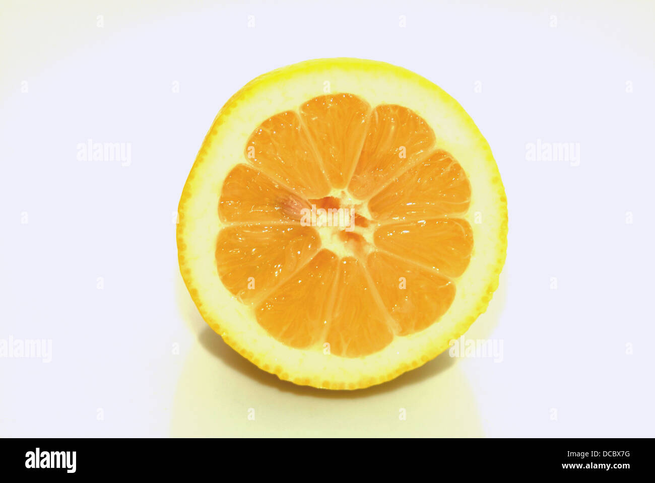 lemon cut through Stock Photo - Alamy