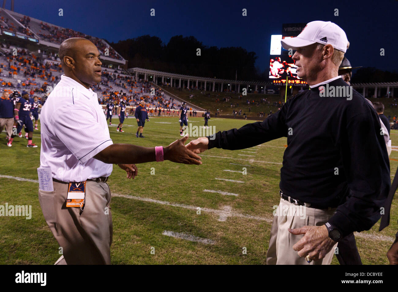 Coaches shaking hands hi-res stock photography and images - Alamy