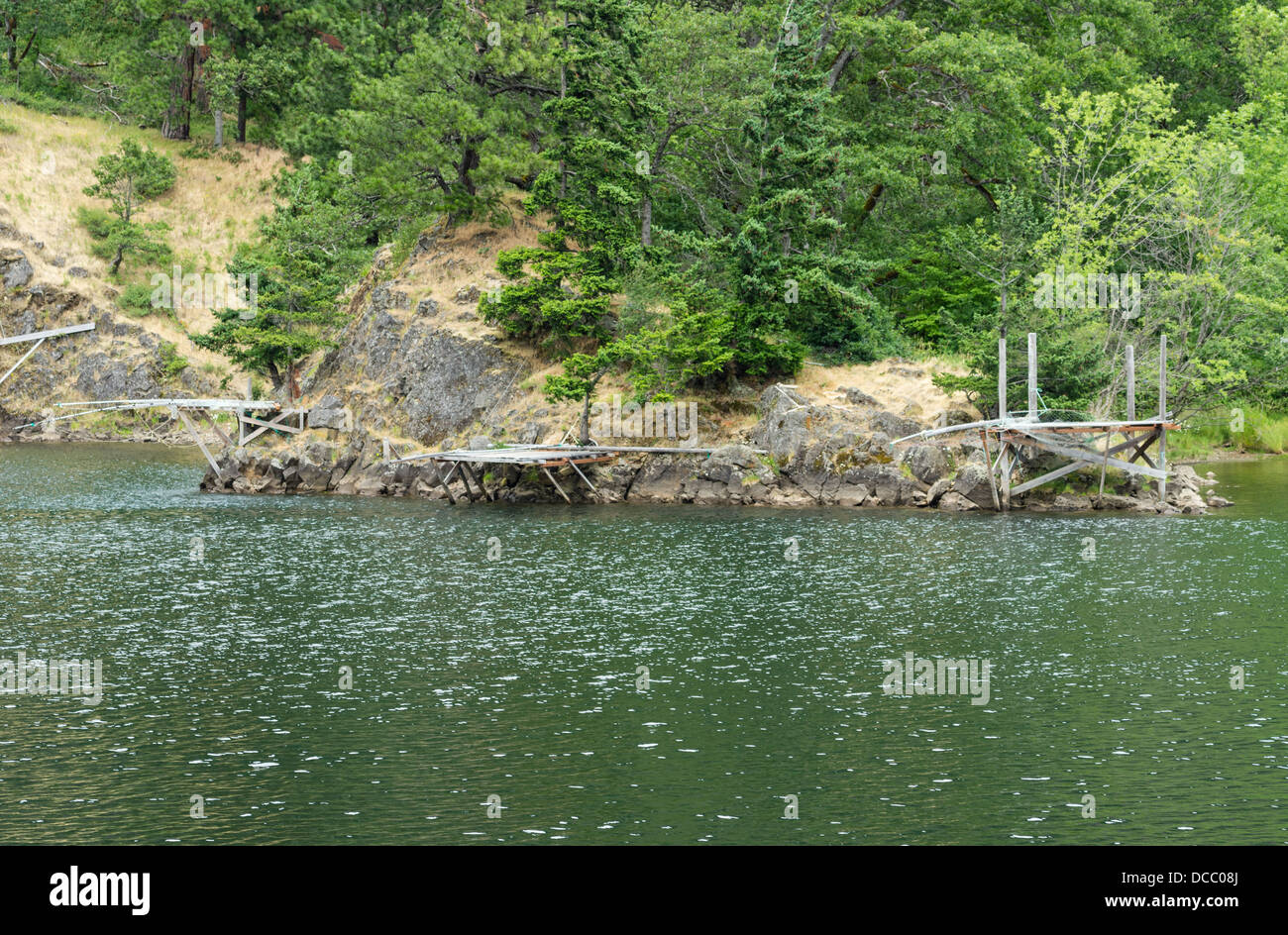 Little white salmon national fish hatchery hi-res stock photography and ...