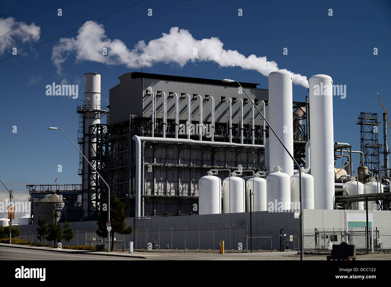 Refinery production hi-res stock photography and images - Alamy
