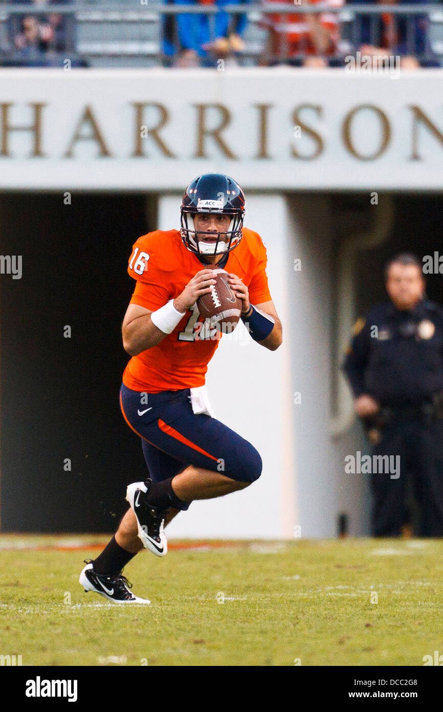 Virginia Cavaliers quarterback Michael Rocco (16) scrambles out of the ...