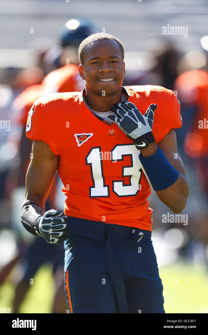 Virginia Cavaliers cornerback Chase Minnifield (13) warms up before the ...