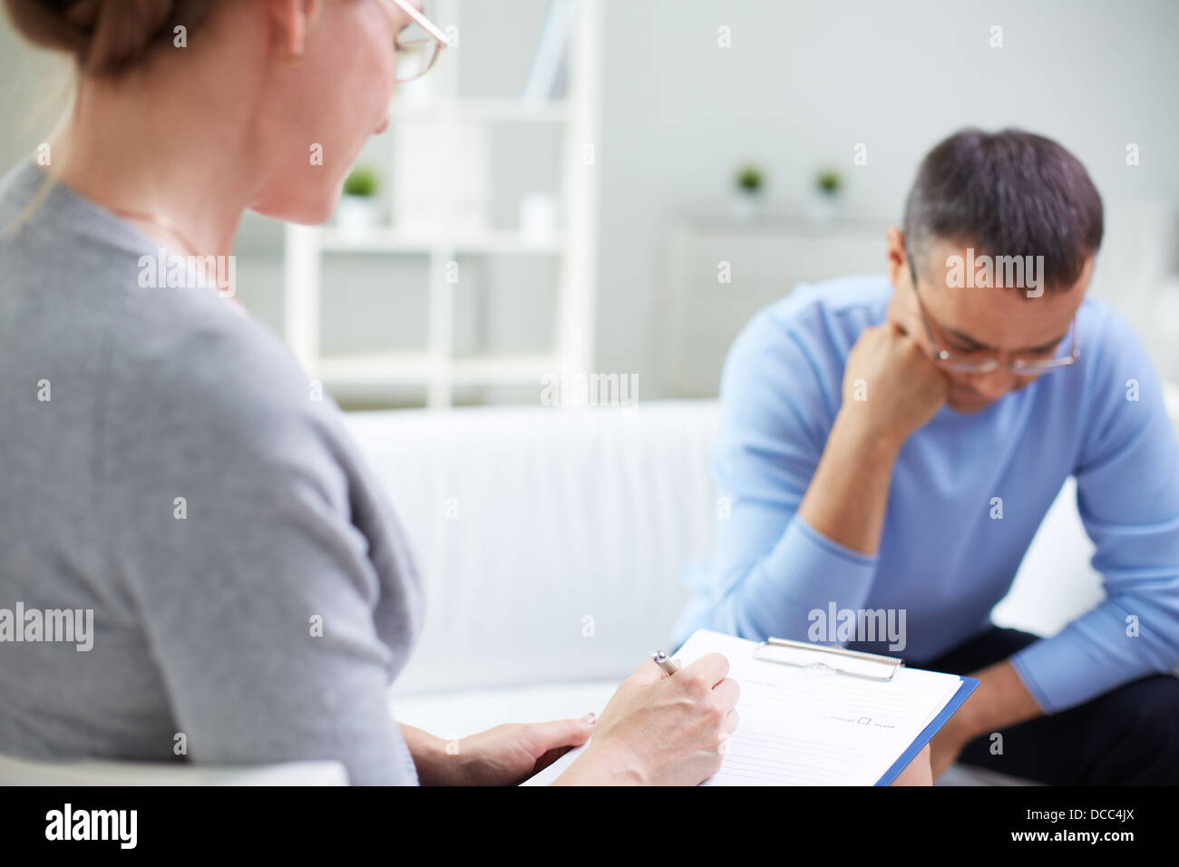Therapy session hi-res stock photography and images - Alamy