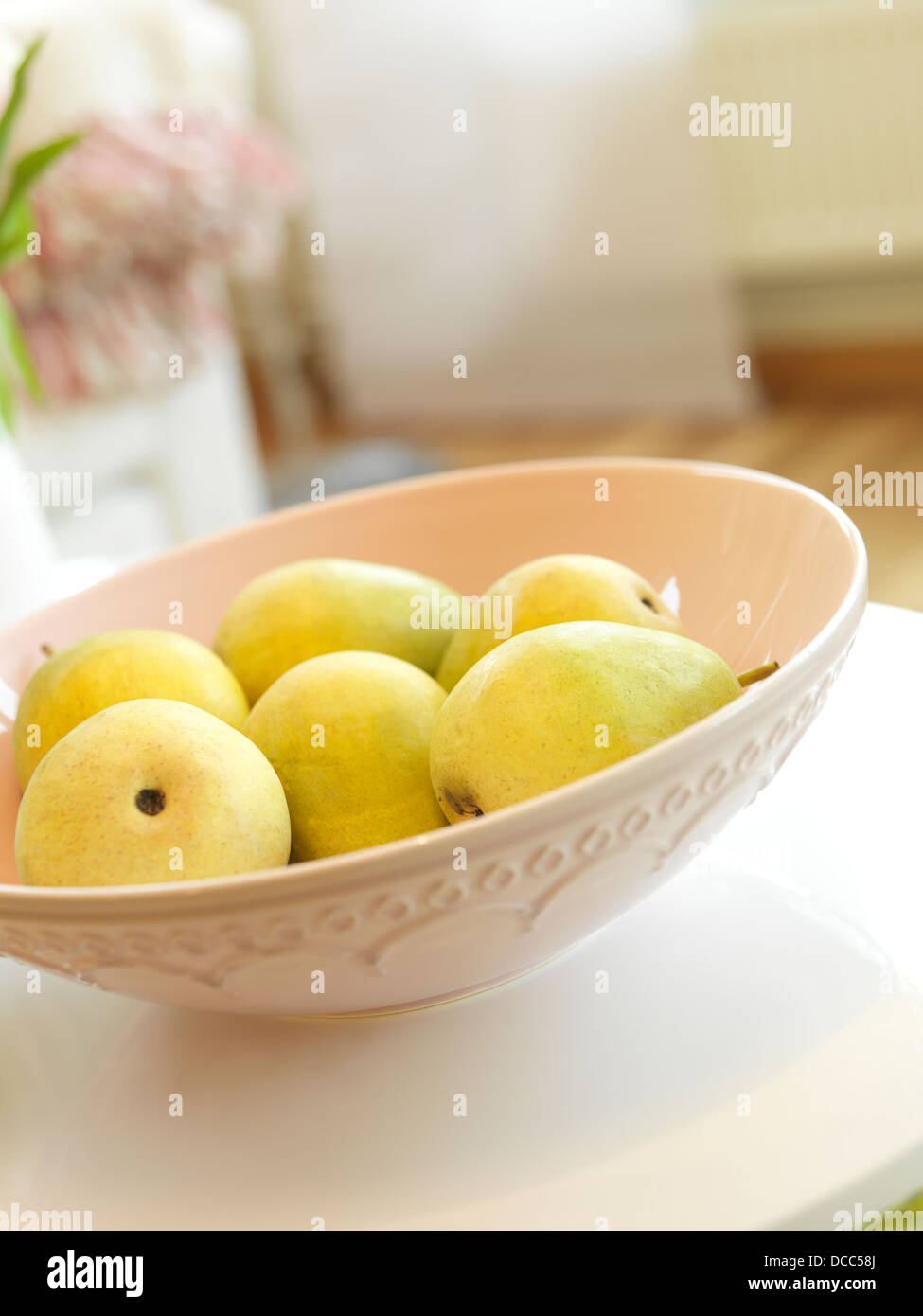 Table of pears Stock Photo - Alamy