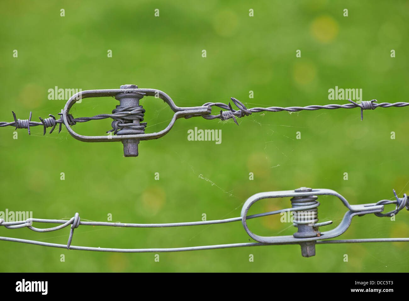Barbed Wire Knot Stock Photos & Barbed Wire Knot Stock Images - Alamy