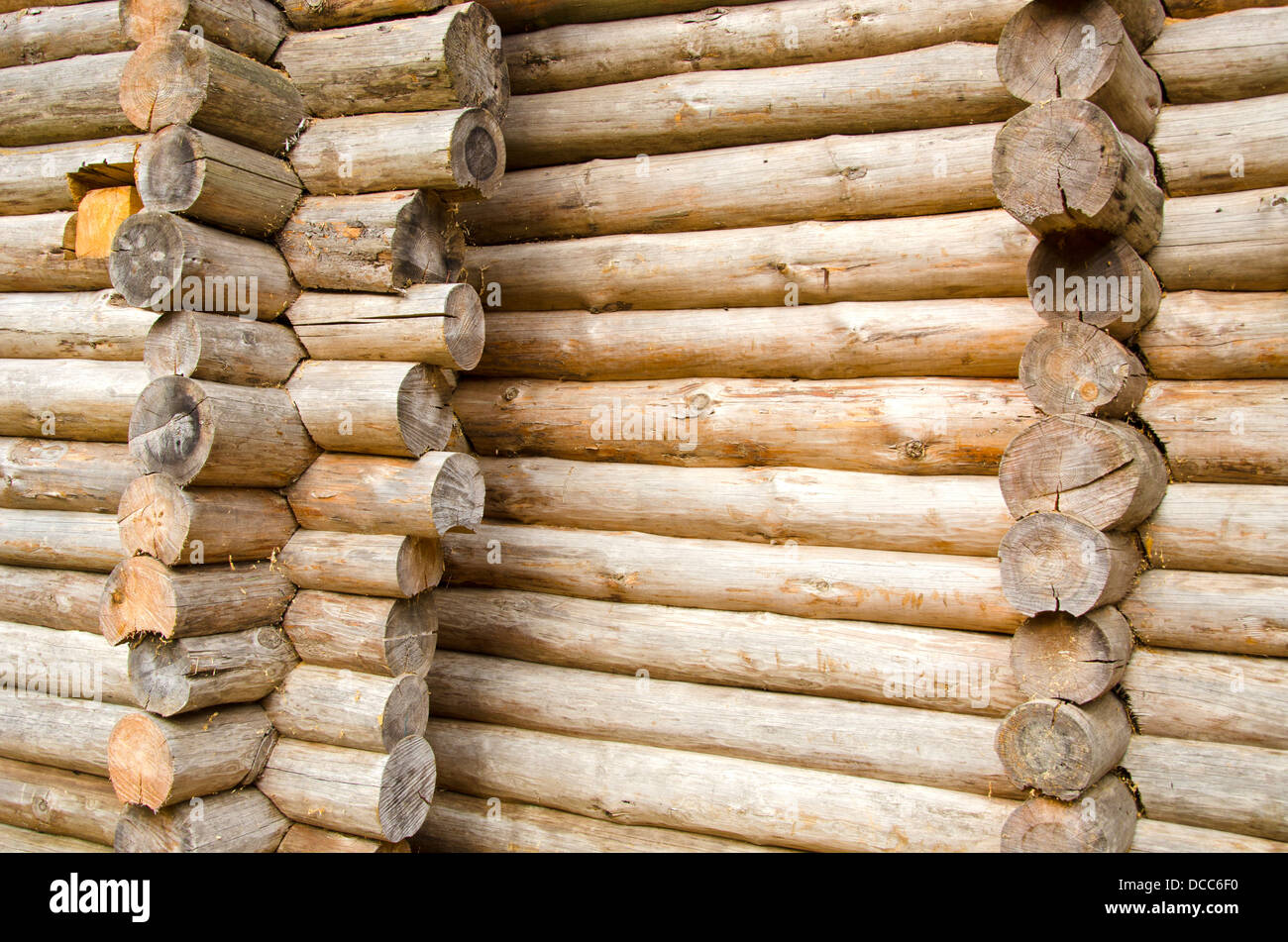wooden log house wall construction Stock Photo - Alamy