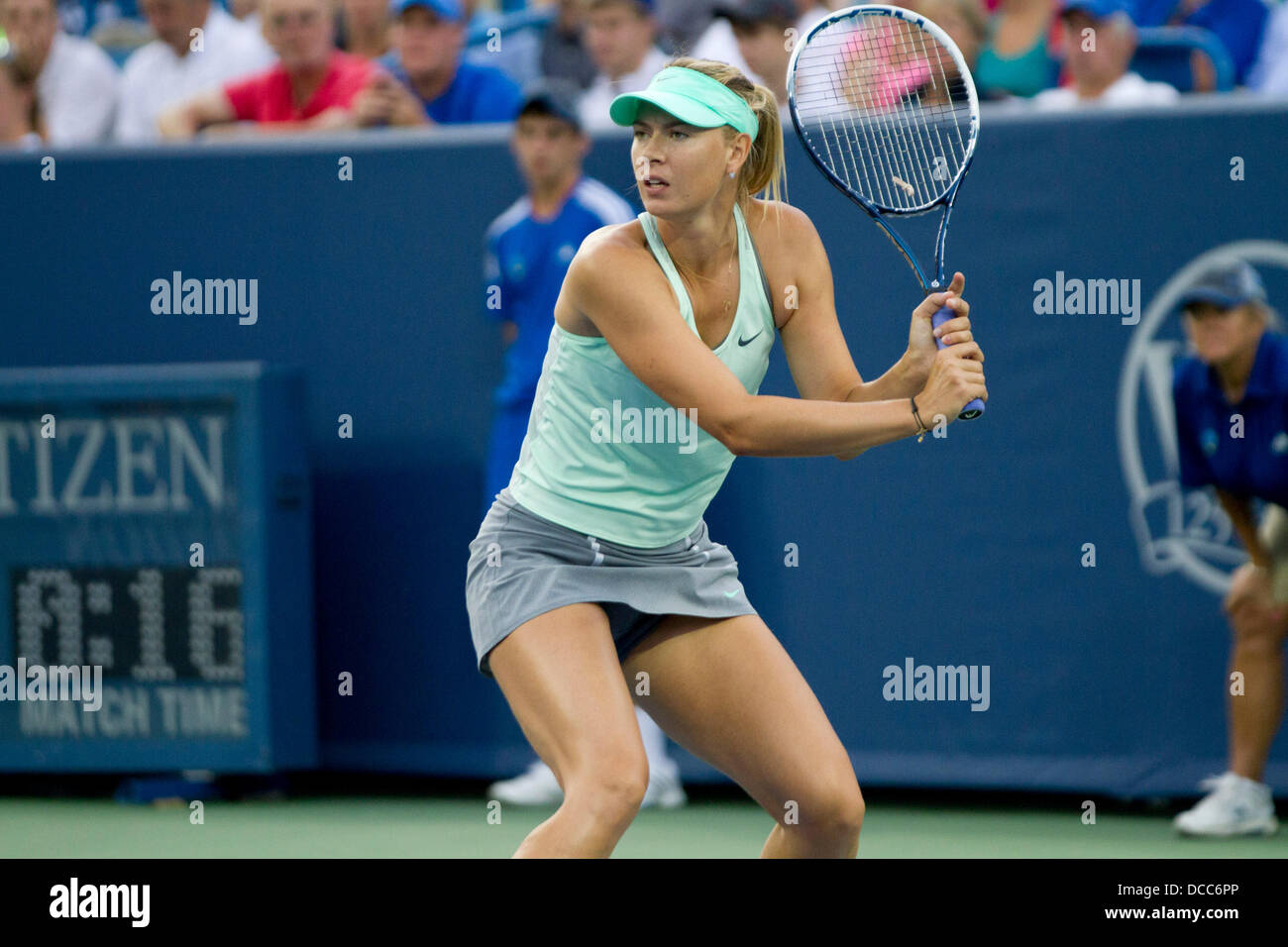Cincinnati, Ohio, USA. 13th Aug, 2013. August 13, 2013: Maria Sharapova ...