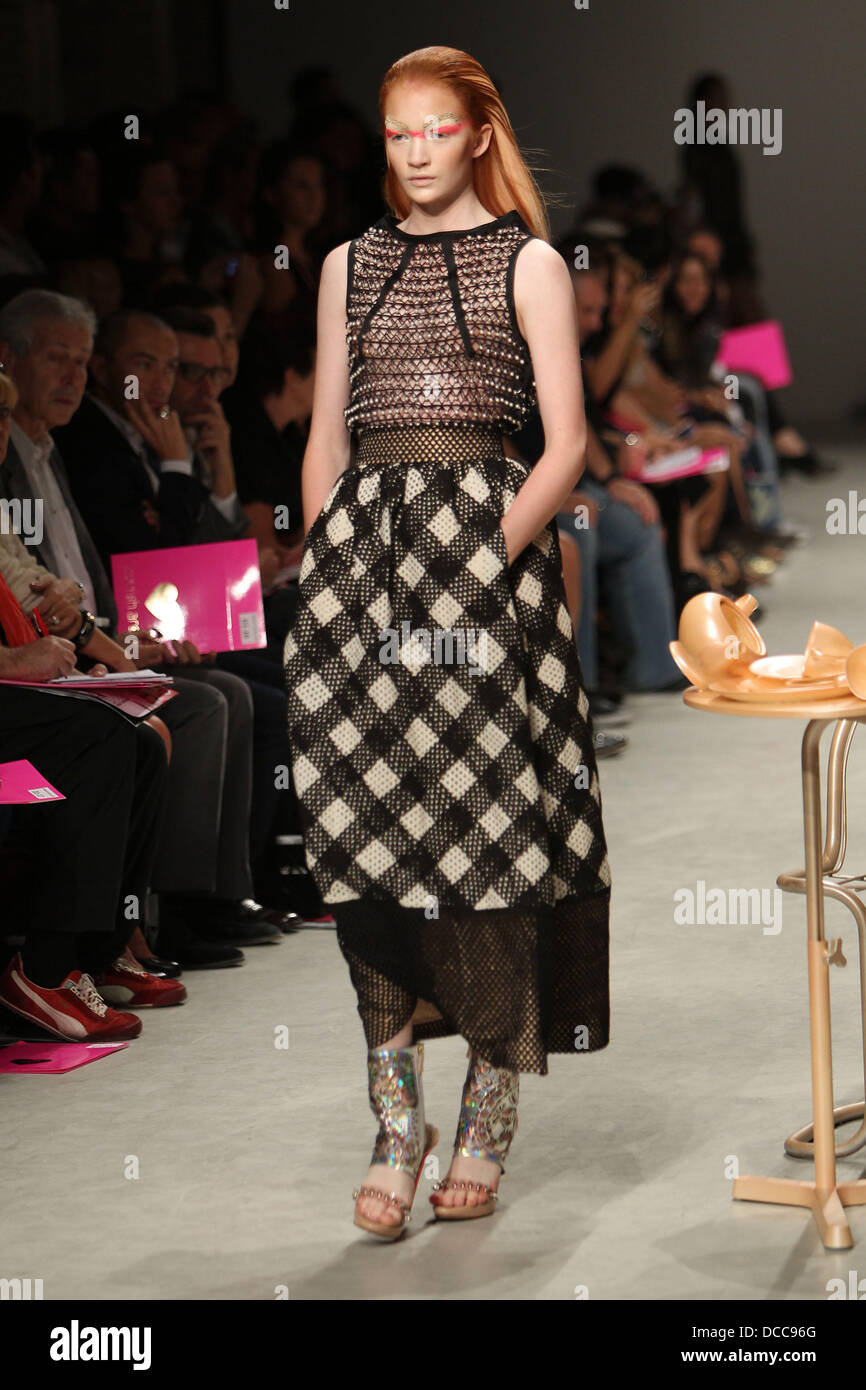 Manish Arora - Paris Fashion week - Prêt à Porter Printemps été 2012 ...